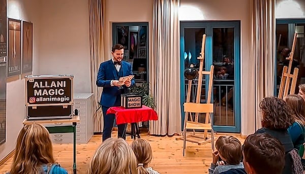 Corporate & Private Event Magician Bassem Allani | Berlin · Leipzig
