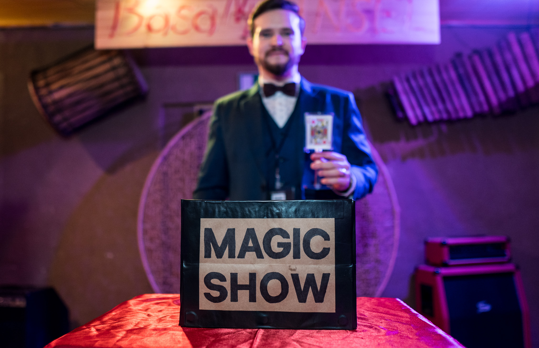 International Master Magician & Mentalist - AllaniMagic